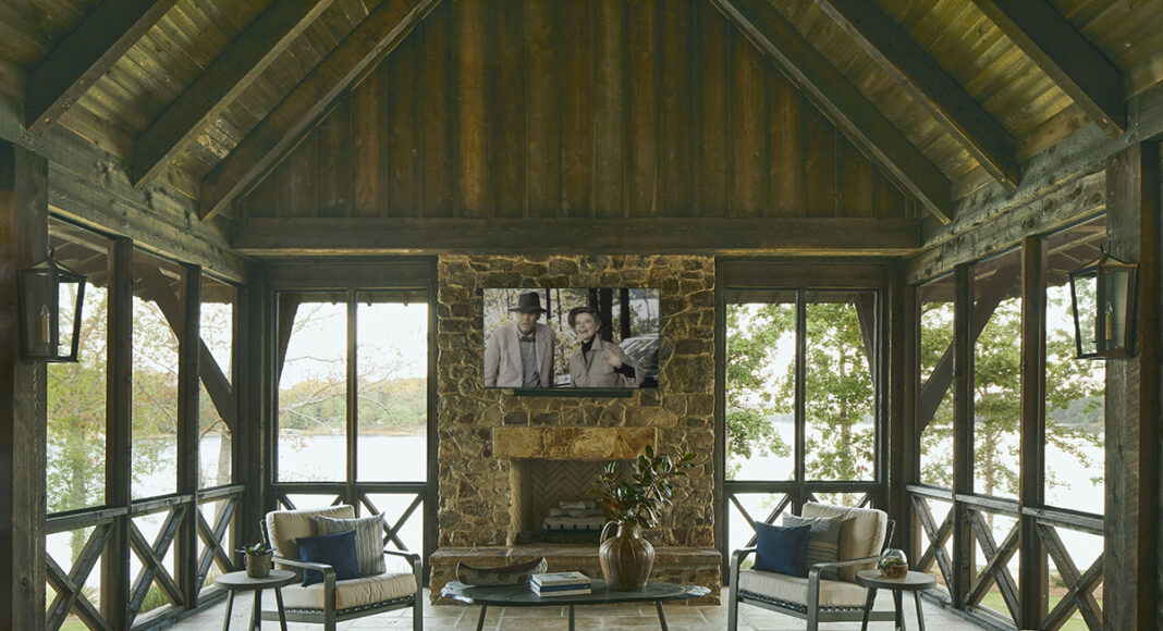 Inside a Rustic Smith Lake Retreat