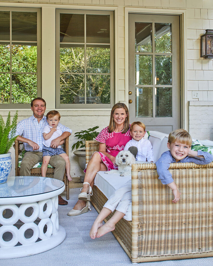 Tropical Transformation: Crestline Home’s Vibrant Makeover