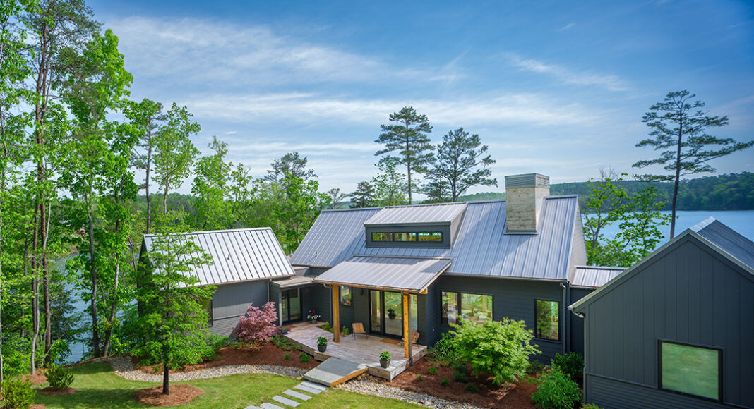 A Nod to Nature: Explore This Stunning Smith Lake Home
