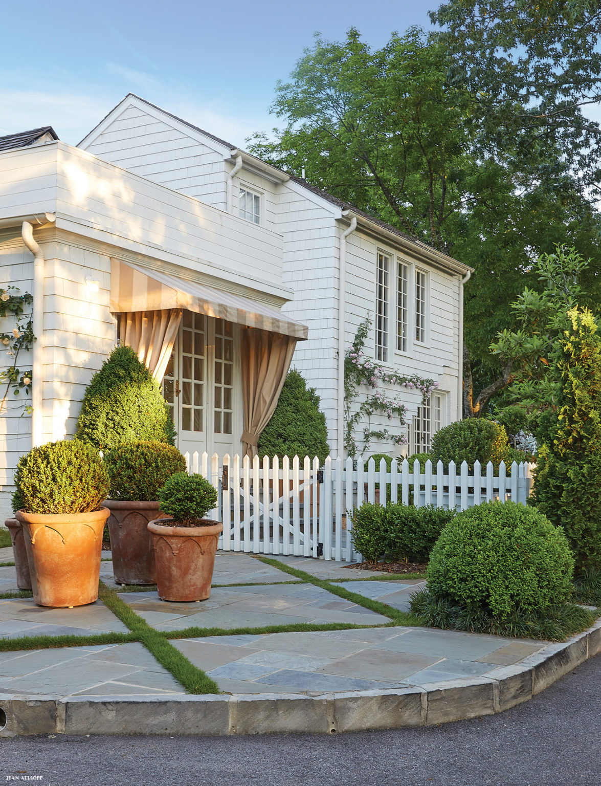 Gearing up for Spring: 10 Gorgeous Home Exteriors - Birmingham Home ...